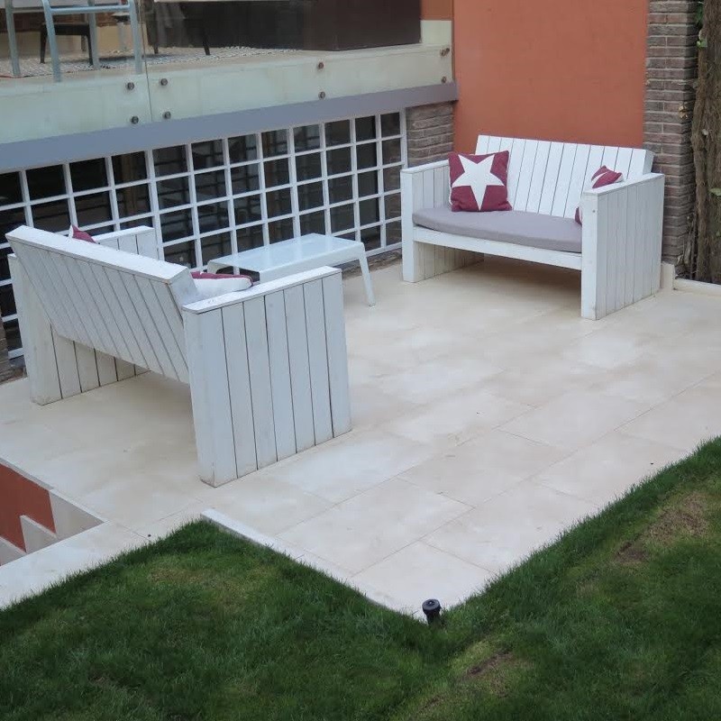 Marbella Limestone with thin veins. Quarry Prices. Several sizes